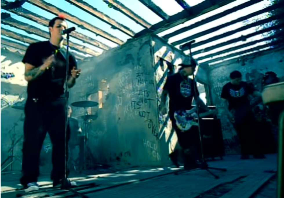 21 Emo Songs From The iPod Of A Middle Schooler From The Year 2004