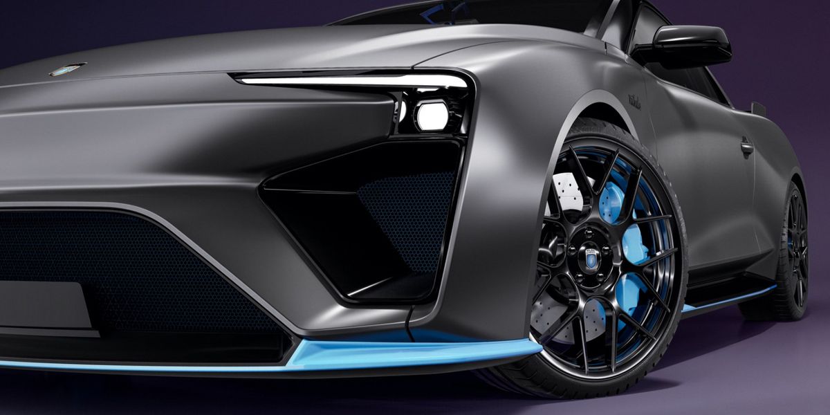 Roland Gumpert introduces Nathalie, a road-legal, methane-powered ...