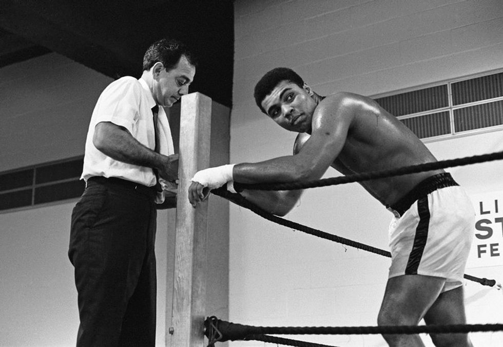 Muhammad Ali: ‘Greatest’ Boxer, Showman, Ambassador - National Memo