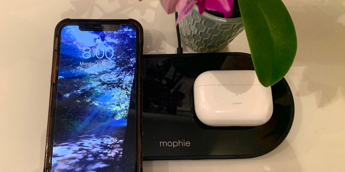 Review: Mophie Dual Wireless Charging Pad for Apple devices - Gearbrain