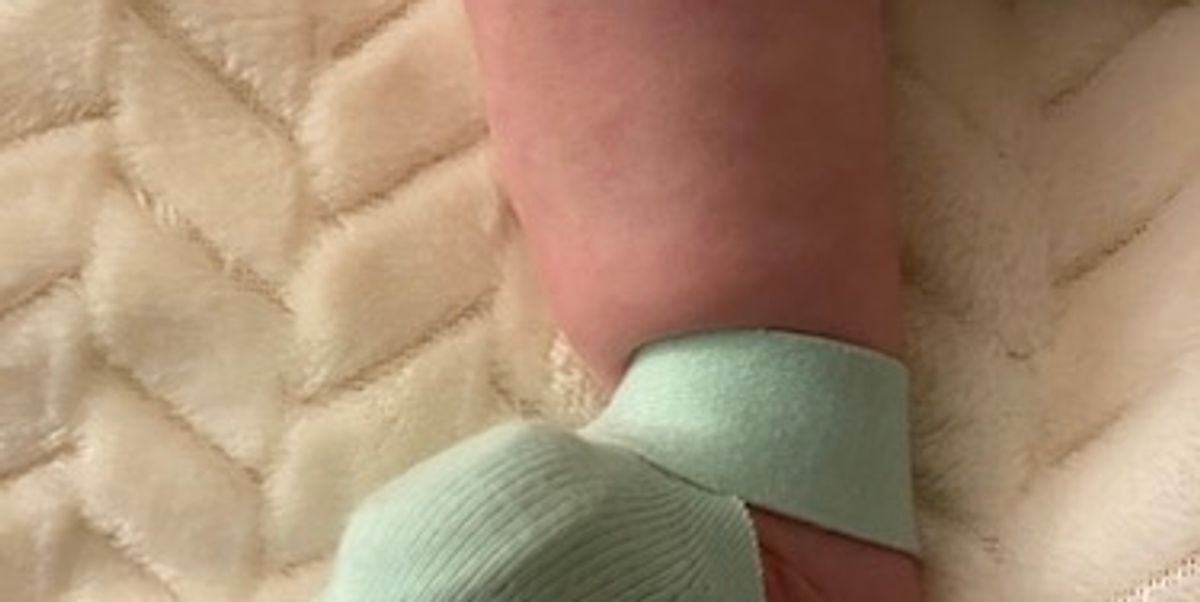 Owlet Monitor Duo - Smart Sock and Cam Review - Gearbrain