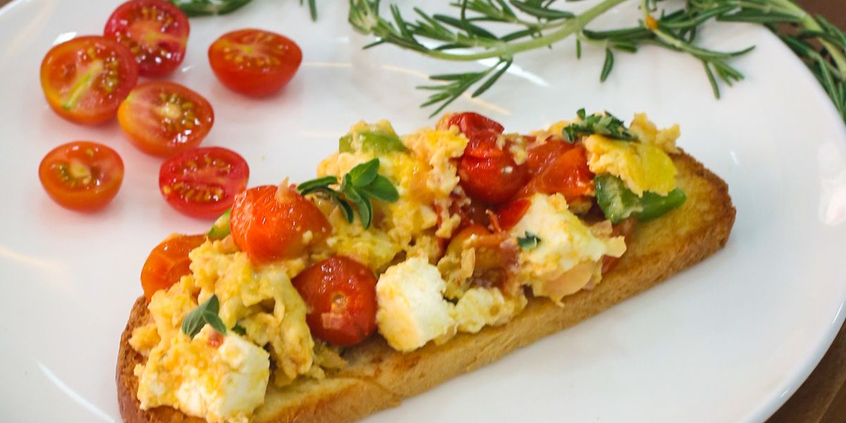 Strapatsada – Greek Eggs With Baby Tomatoes - My Recipe Magic