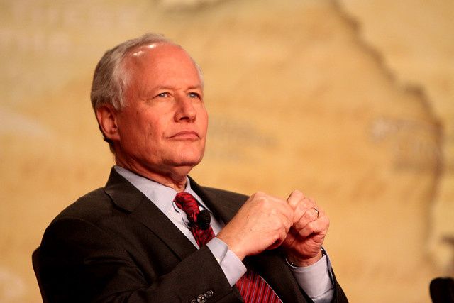 Bill Kristol Urges GOP Officials To Save Their Party — By Endorsing ...