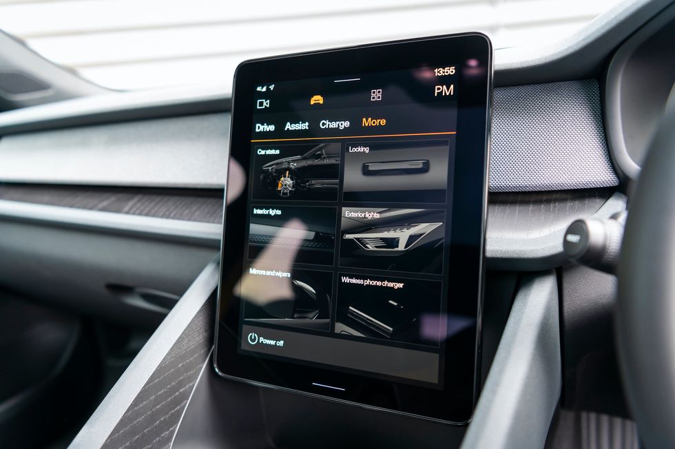 Review of the Android Automotive system of the Polestar 2 - Gearbrain