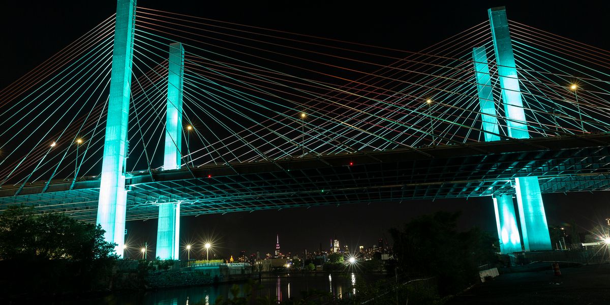 Brooklyn Bridge Rave Draws Online Backlash - PAPER Magazine