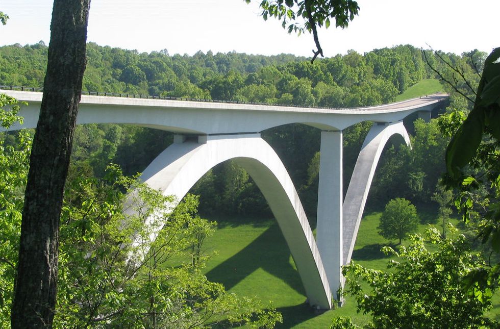 12 fun and scenic stops along the Natchez Trace - It's a Southern Thing