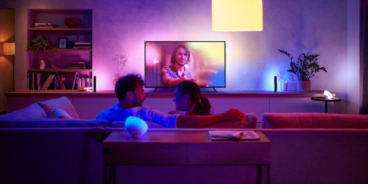 Philips Hue new Gradient Light Strips: Many colors, one device - Gearbrain