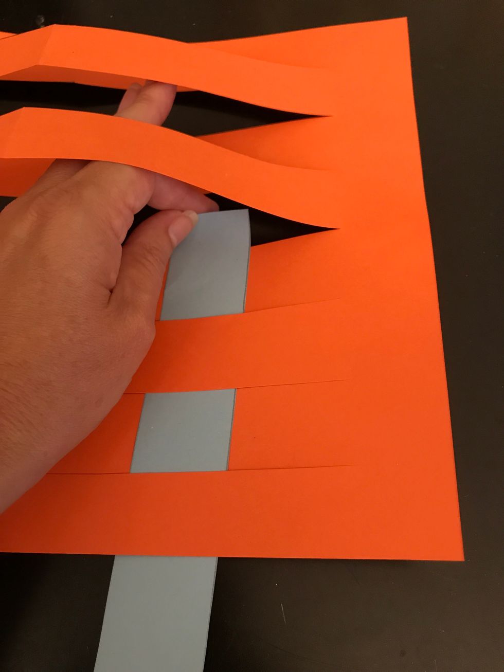 How to create a basic paper weaving - B+C Guides