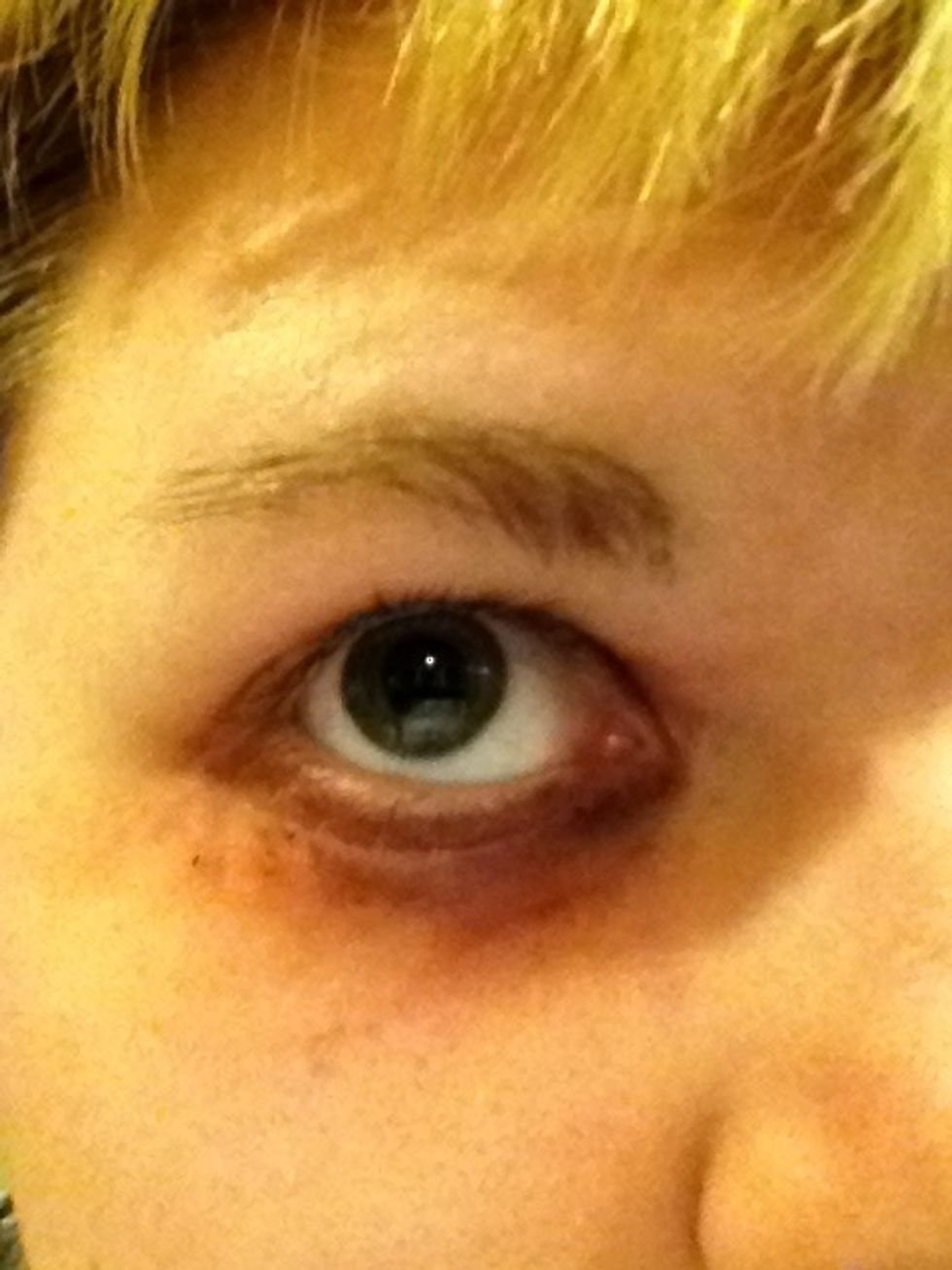 How to make a fake bruise - B+C Guides