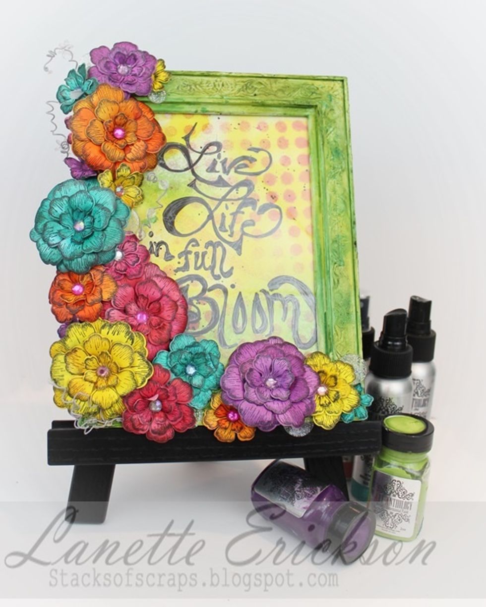 How to create a floral frame - B+C Guides