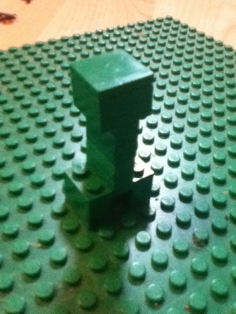 How to make a lego creeper - B+C Guides