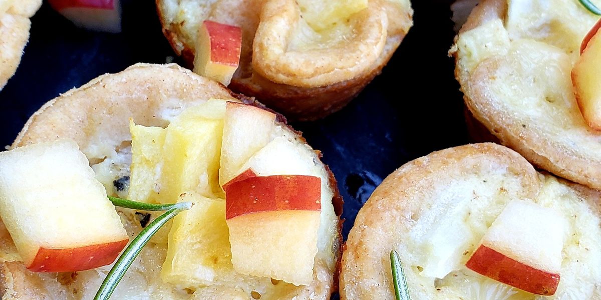 Creamy Apple and Onion Canapes - My Recipe Magic