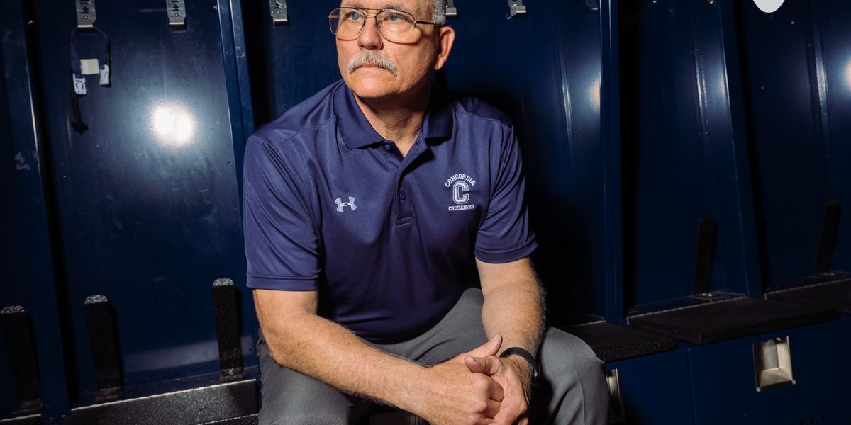 Coaches Corner: Bobby Linguist, Concordia Lutheran Football - VYPE