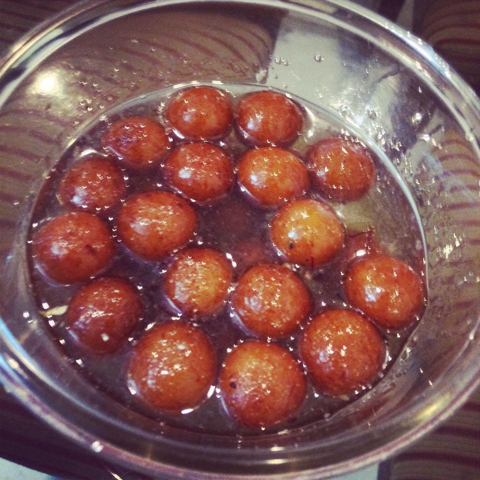 How to make gulab jamuns (indian sweet) - B+C Guides