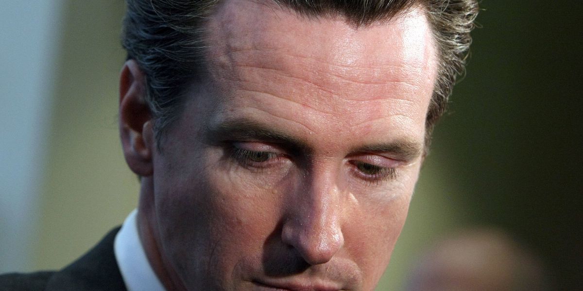 California Gov. Gavin Newsom goes into isolation with entire family ...
