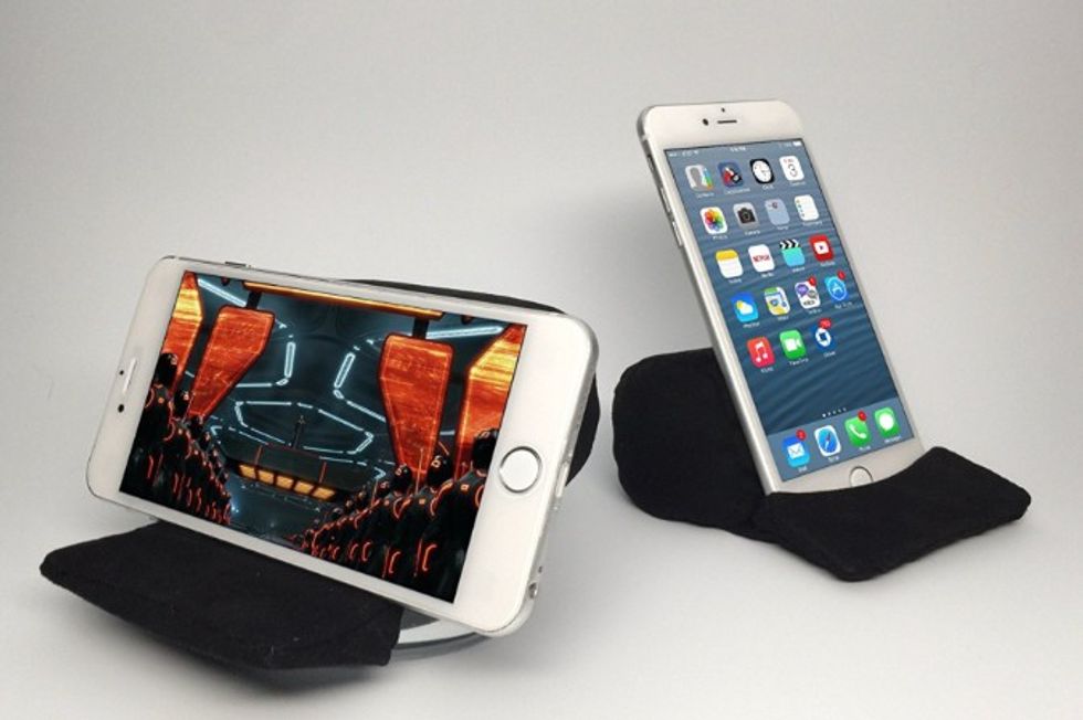 37 Gadgets That'll Make Your Phone Do Basically Anything | 22 Words