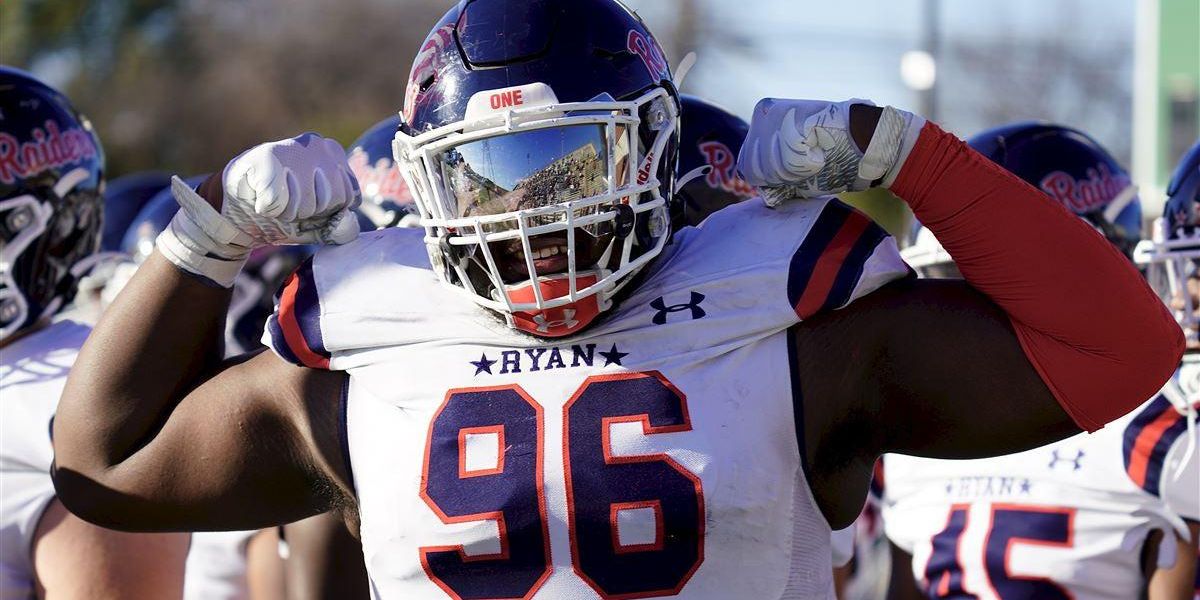 Big Bear Alexander commits to Georgia - VYPE