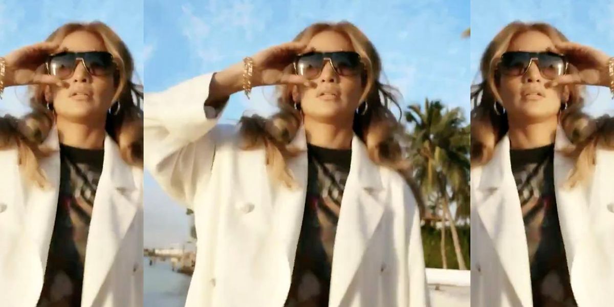 Nobody Knows How to Do J.Lo's Viral Challenge - PAPER Magazine