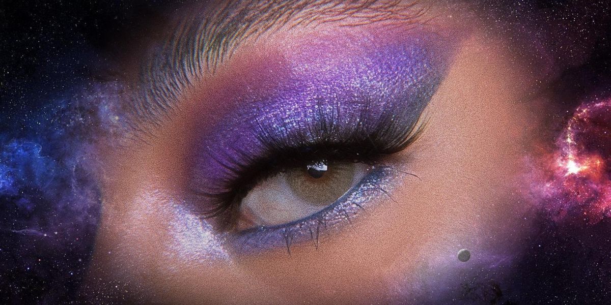 How-To: An Everyday Alien-Inspired Glam Look - PAPER Magazine