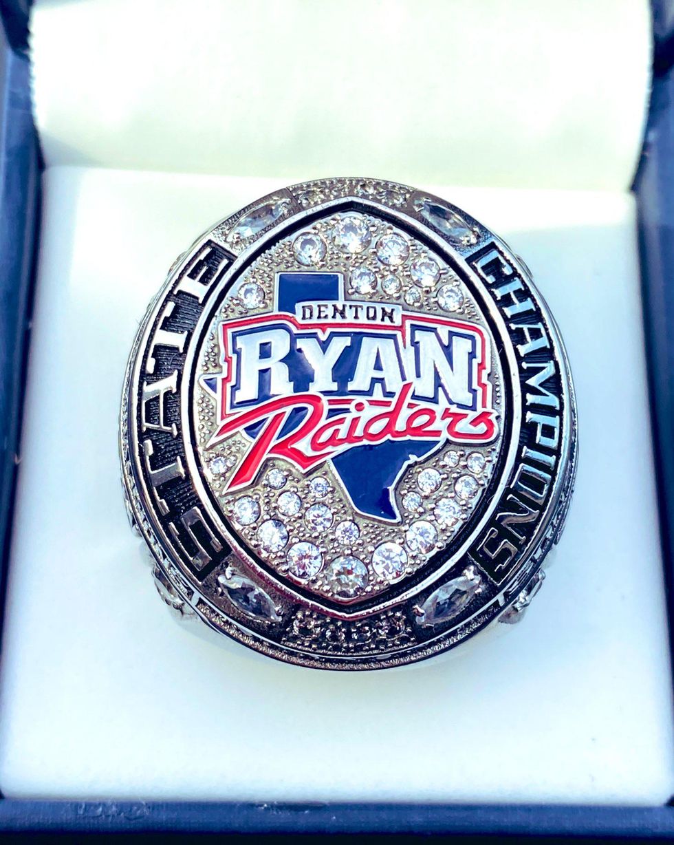 Dave Henigan gives sneak peek on Denton Ryan's State Title Bling - VYPE