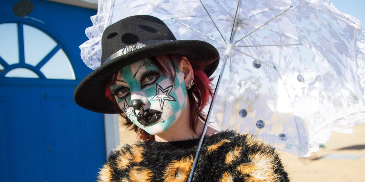 Interview: How carolesdaughter Went From Mormon to Mall Goth - PAPER ...