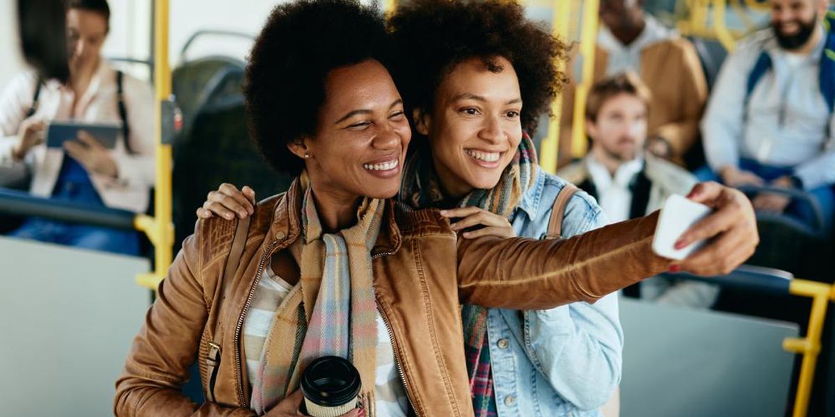 What Is A One-Sided Friendship? Signs, What To Do - xoNecole: Lifestyle ...