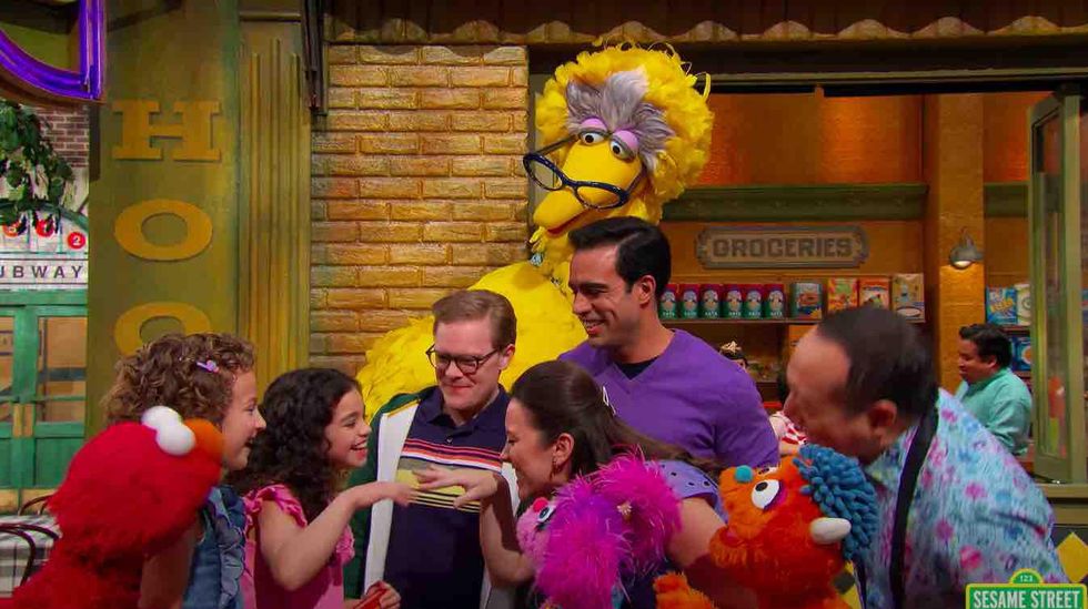 'Sesame Street' introduces two gay dads and their daughter for 'Family ... 'Sesame Street' introduces two gay dads and their daughter for 'Family ...