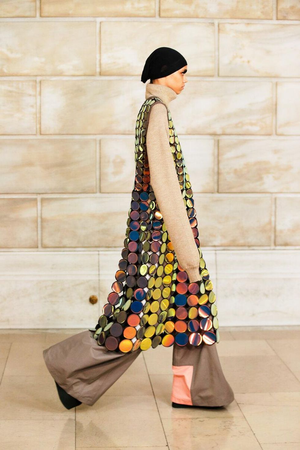 Marc Jacobs Returns to the Runway With Fall 2021 Show - PAPER Magazine