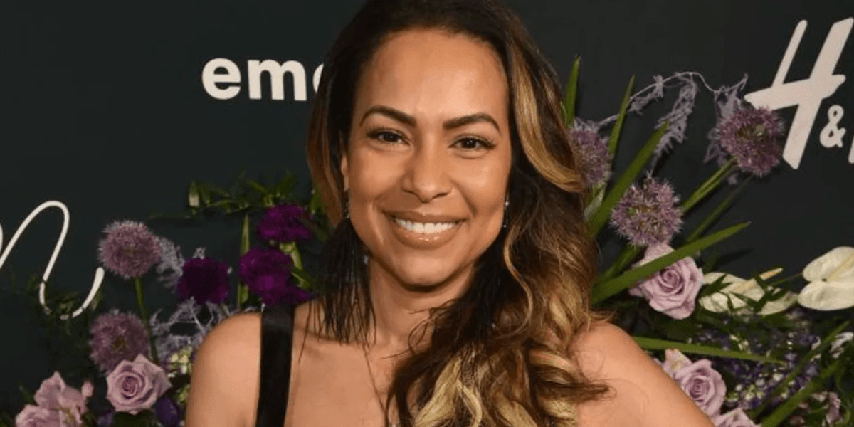 Valeisha Butterfield-Jones Talks Thriving as an Innovator - xoNecole