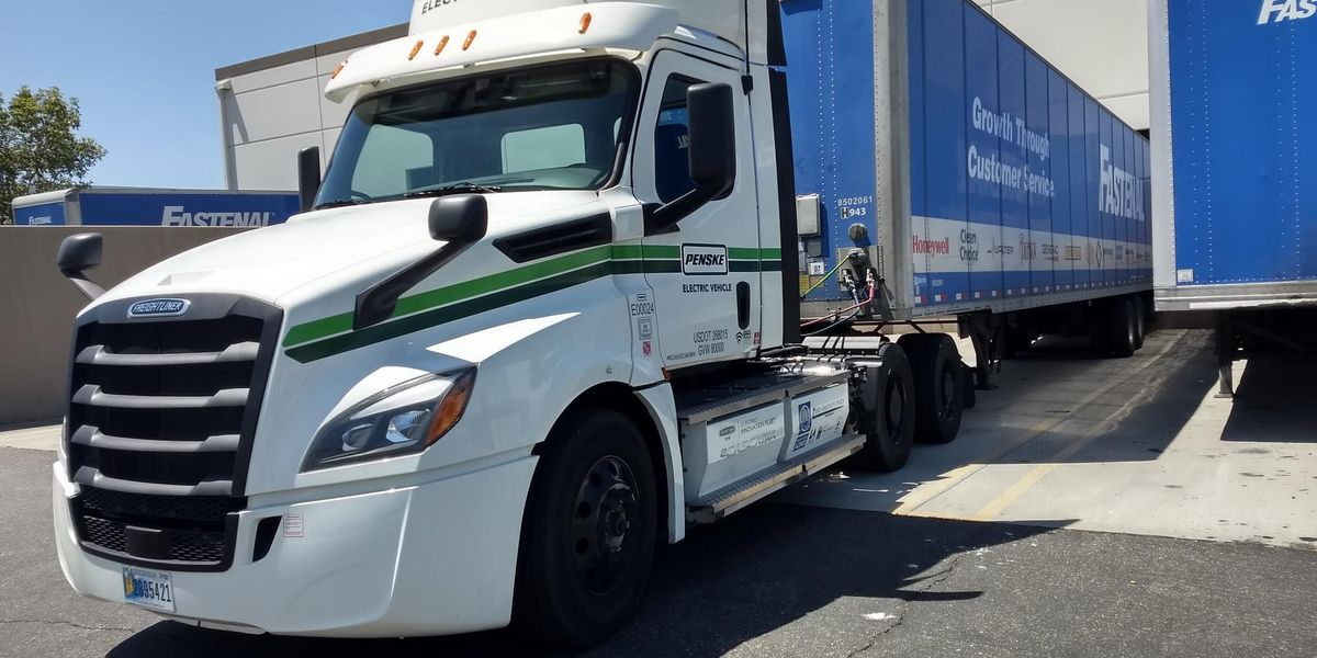Fastenal Teams With Penske to Pilot Freightliner Electric Tractor - Penske