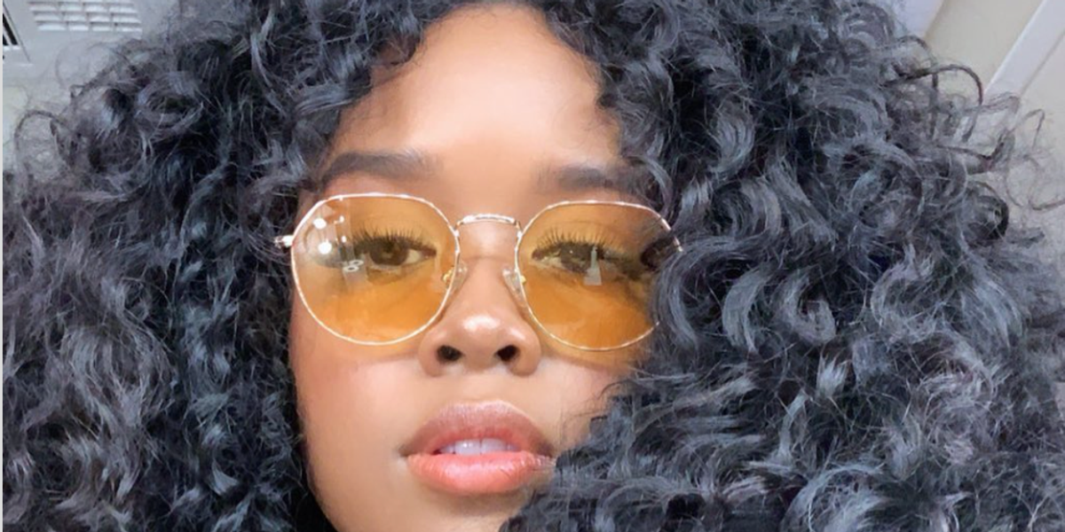 7 Things To Know About H.E.R. - xoNecole