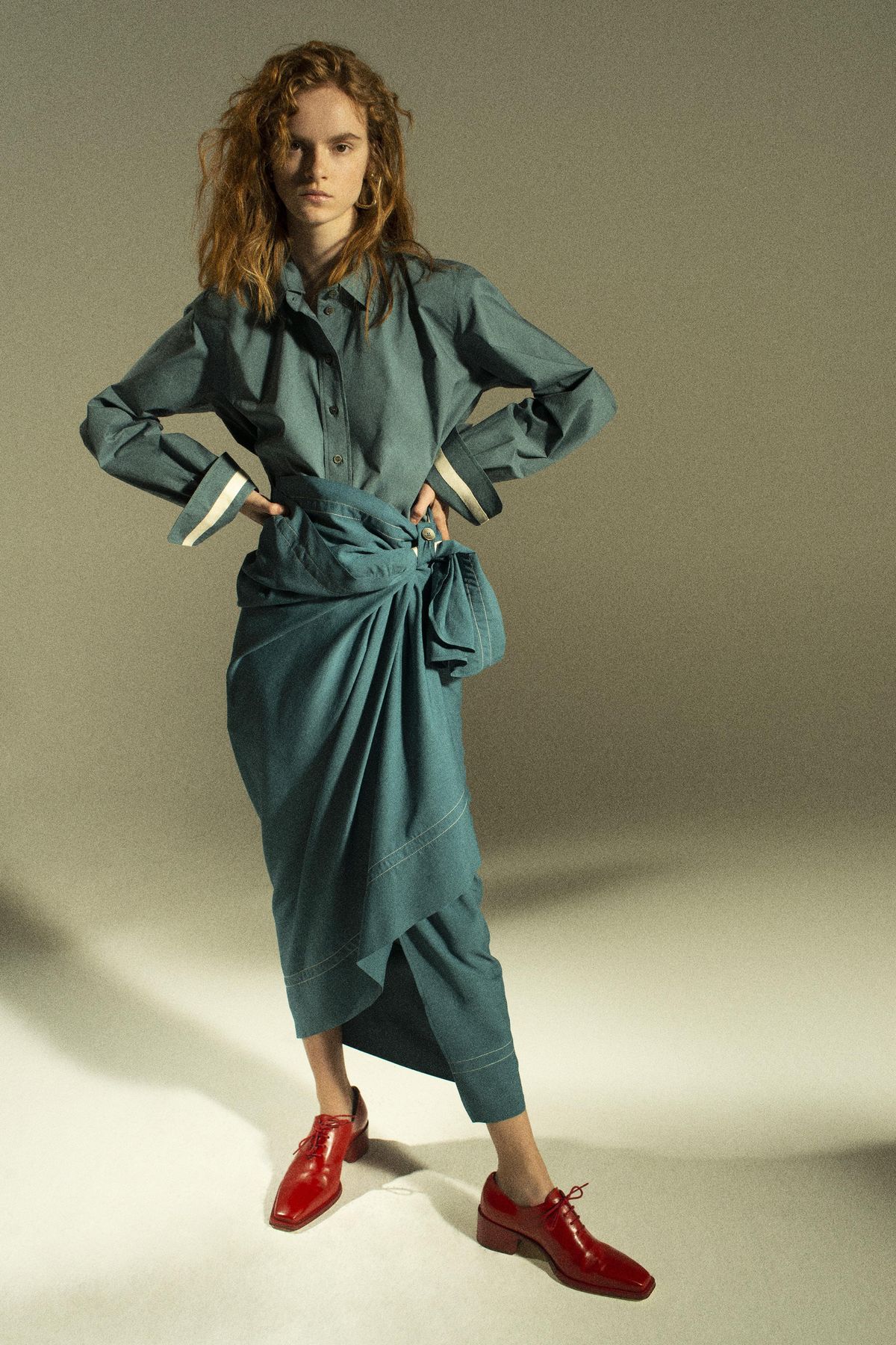 Veronica Leoni Debuts First Solo Collection: Quira - PAPER Magazine