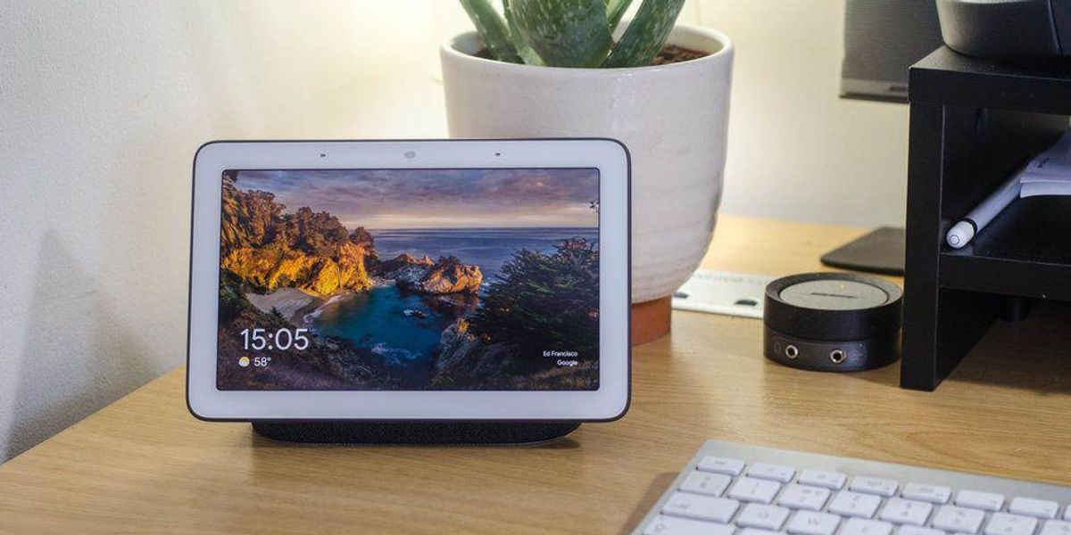 11 Best Google Assistant Holiday Gift Ideas for 2023 - Gearbrain