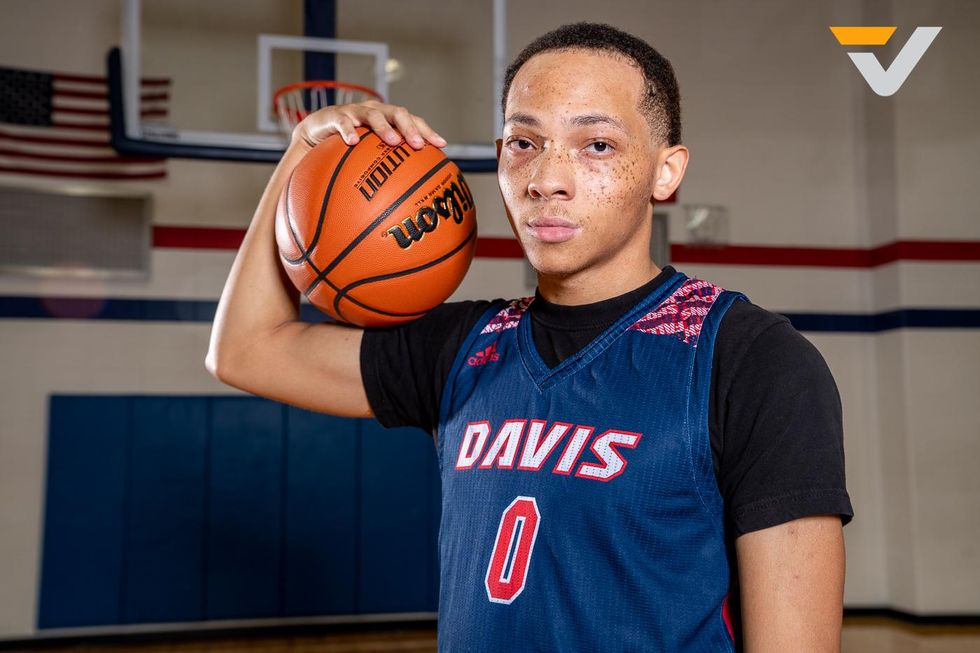 HOOPS INSIDER: Aldine Davis Boys Basketball - VYPE