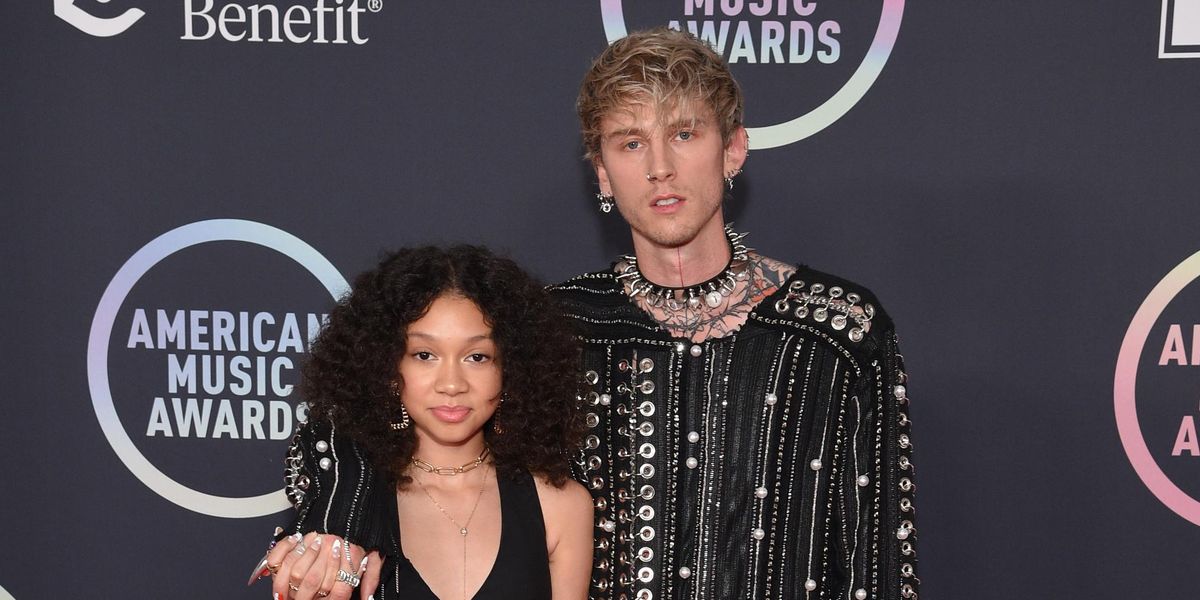 Machine Gun Kelly Brings Daughter Casie to 2021 AMAs - PAPER Magazine