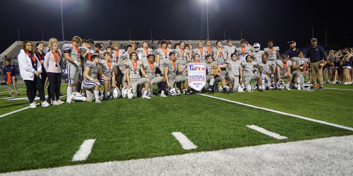 Through the Lens: Second Baptist School football caps season as State ...