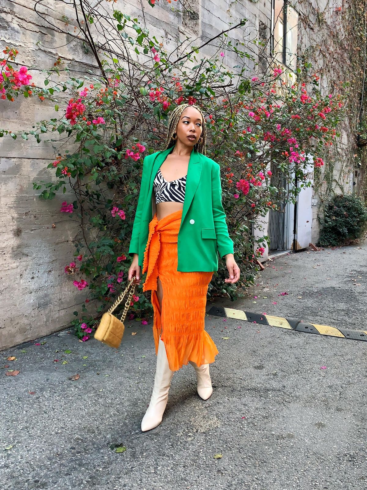 Dressing for Your Personality Type: Extrovert - xoNecole