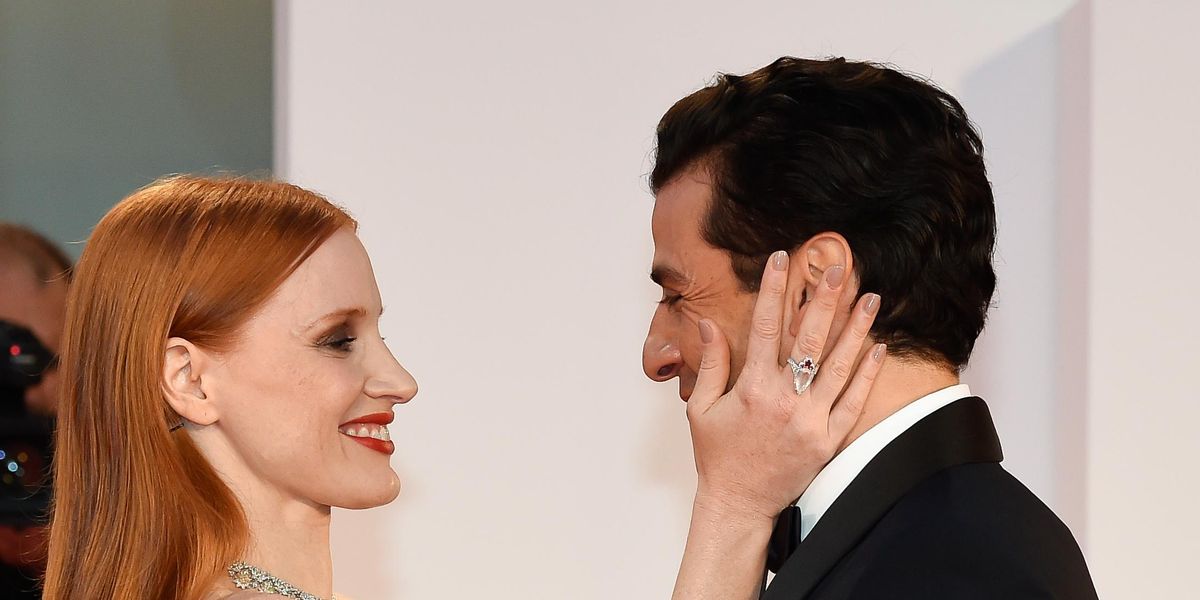 Jessica Chastain Really Wants Oscar Isaac on TikTok - PAPER Magazine Jessica Chastain Really Wants Oscar Isaac on TikTok - PAPER Magazine