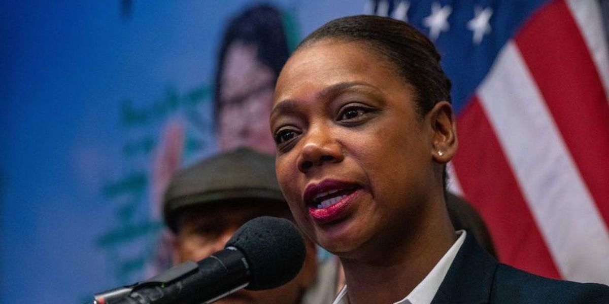 Nypd Chief Blasts New Far Left Manhattan Da Over Progressive Policies