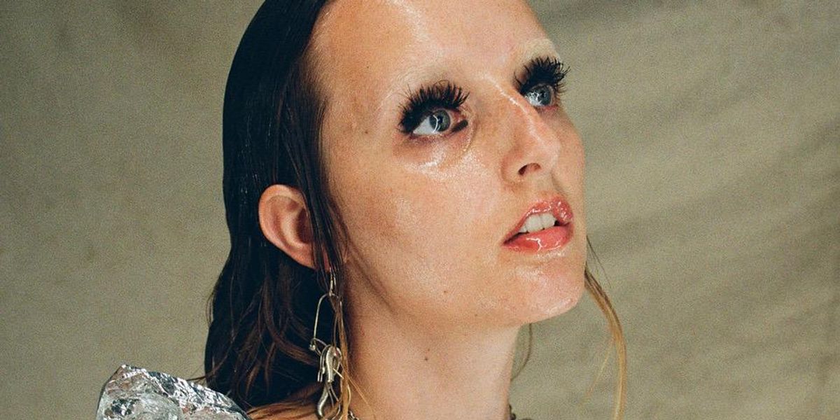 Greta Isaac Premieres "NUH UH" Music Video - PAPER Magazine