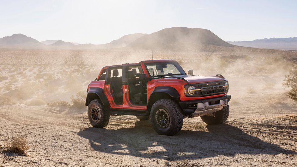2021 Ford Bronco Overland concept tames the overloading experience ...