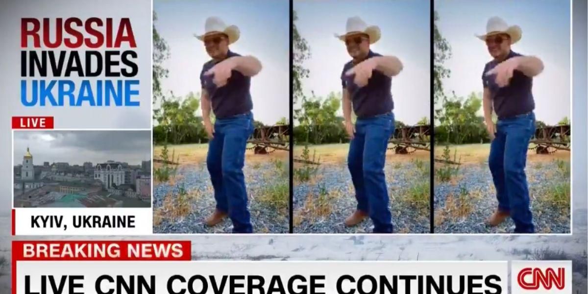 Applebees Ad Awkwardly Airs During Cnns Ukraine Coverage Video