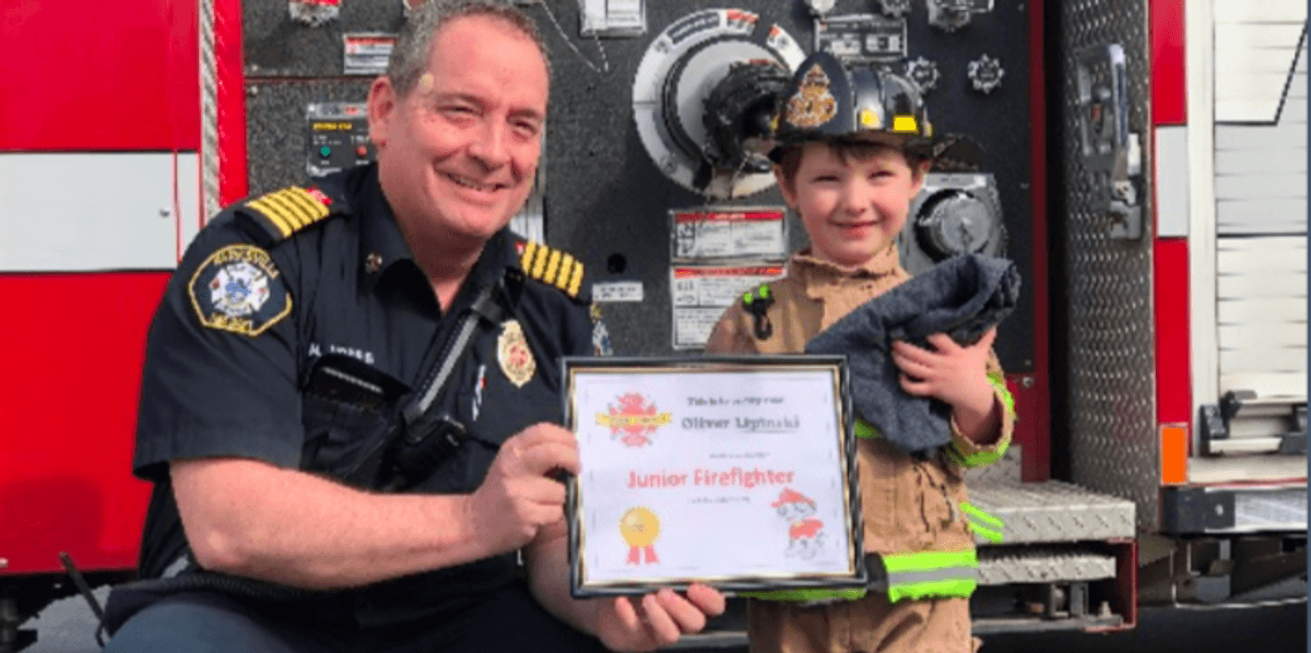 Preschooler becomes youngest ever firefighter recruit. - Upworthy