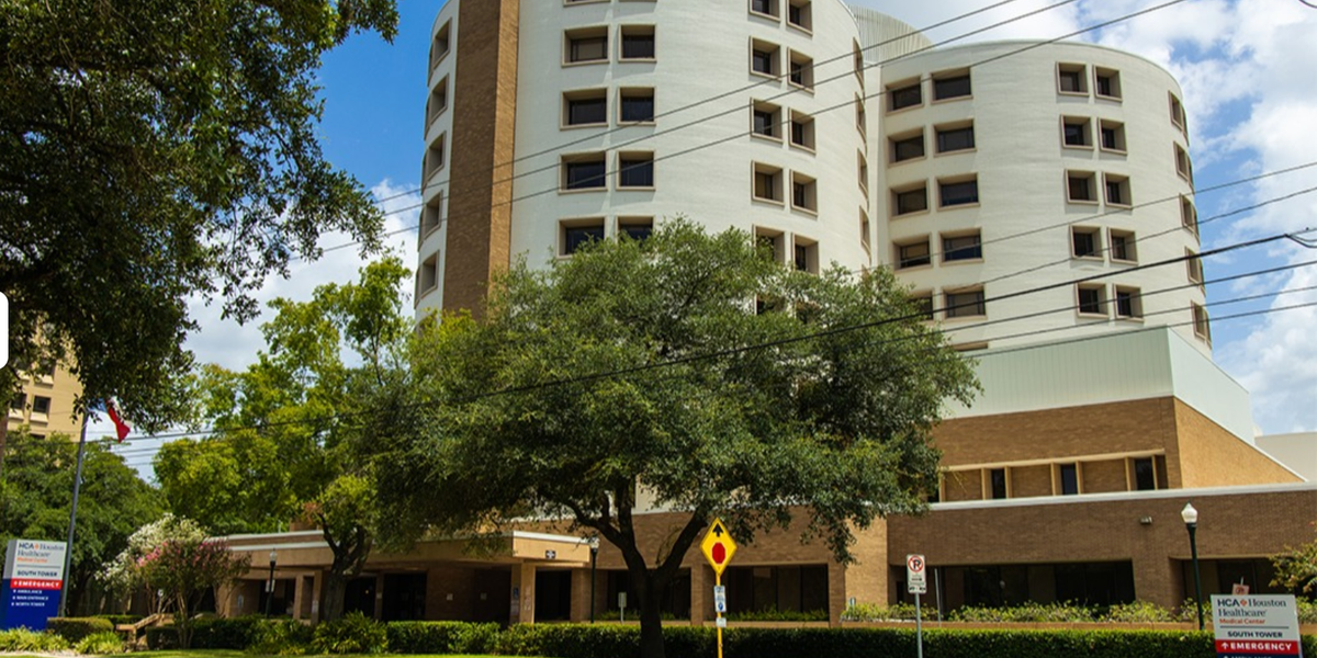 Houston hospital system celebrates revolutionary robotic-assisted heart ...