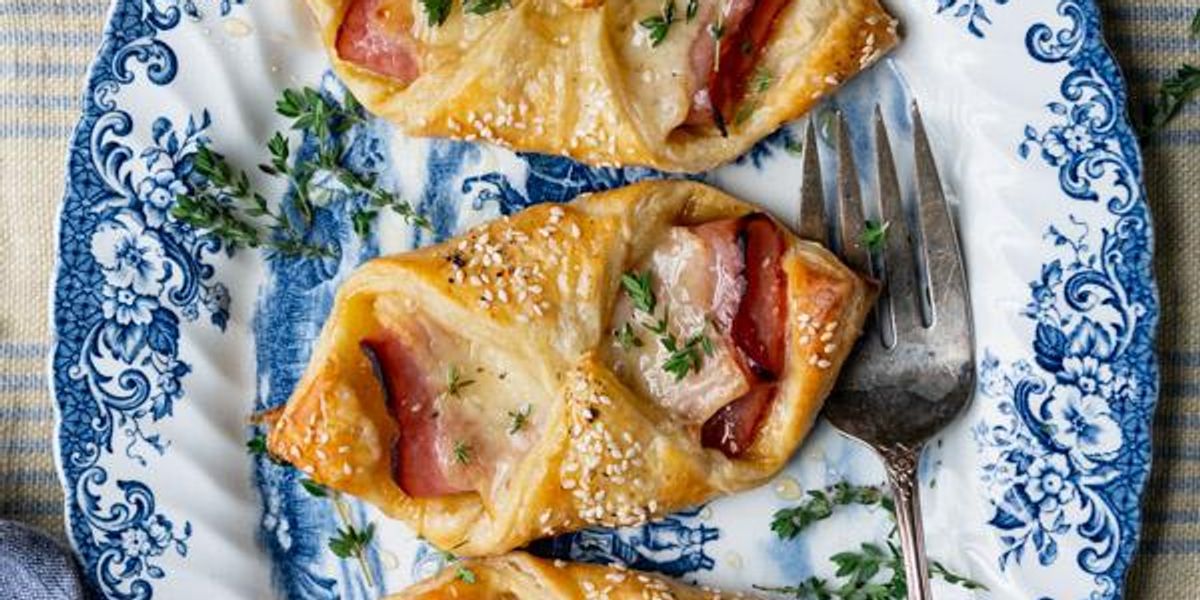Puff Pastry Ham and Cheese Hot Pockets - My Recipe Magic