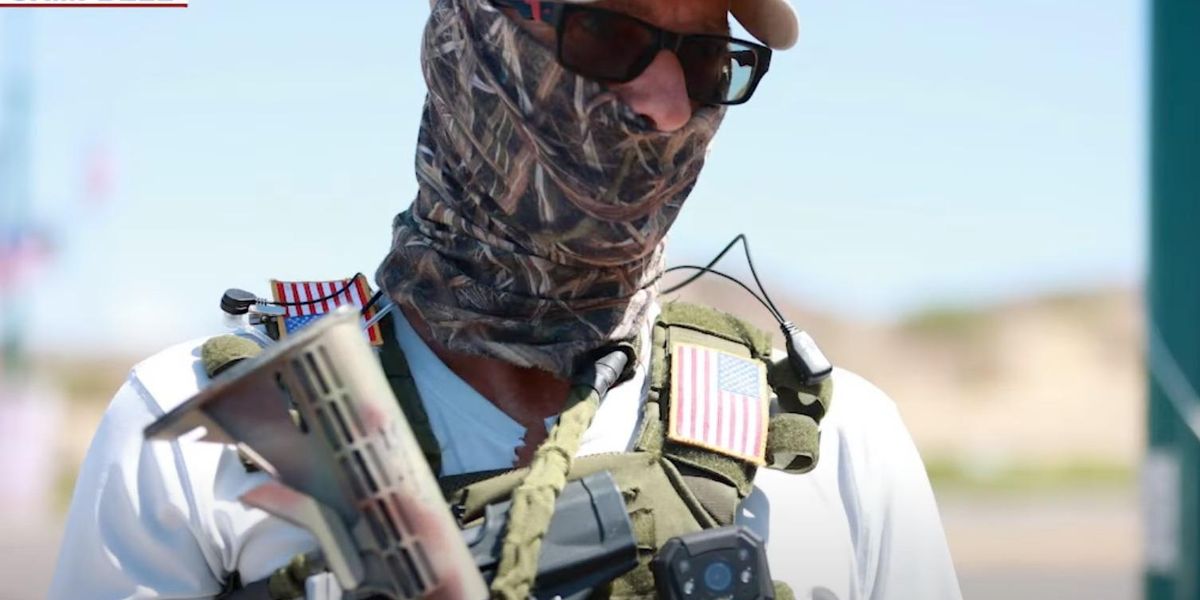 Armed Trump Supporters Demonstrate At Phoenix FBI Office - National Memo