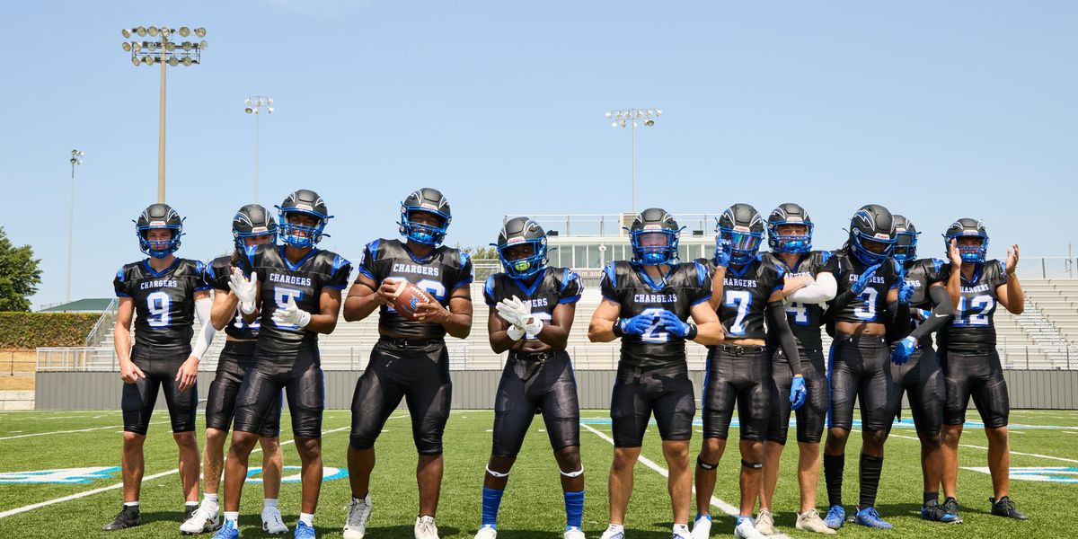 SEASON PREVIEW: Dallas Christian Chargers Football - VYPE