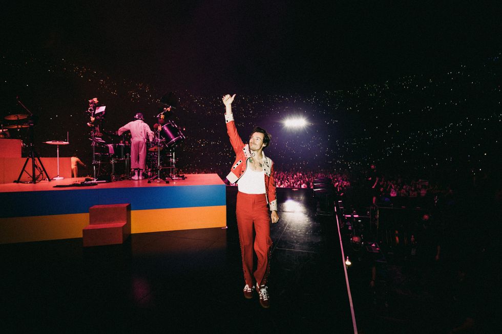 Meet Anthony Pham, Harry Styles' Favorite Tour Photographer - PAPER ...