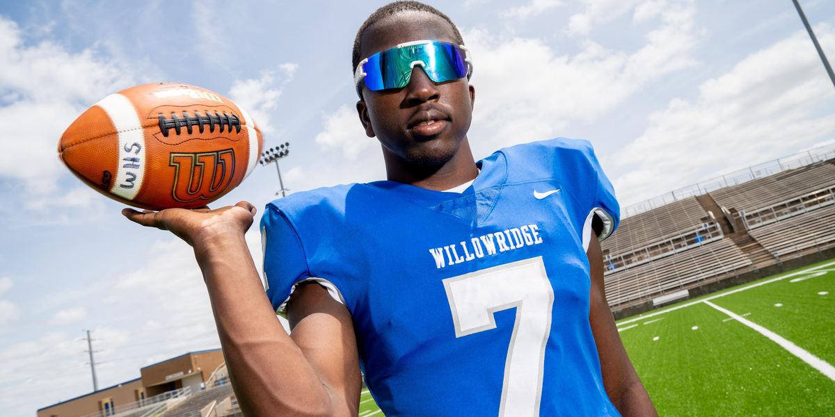 Family Matters: Dynamic QB Penson Jr. Follows Dad to Willowridge - VYPE