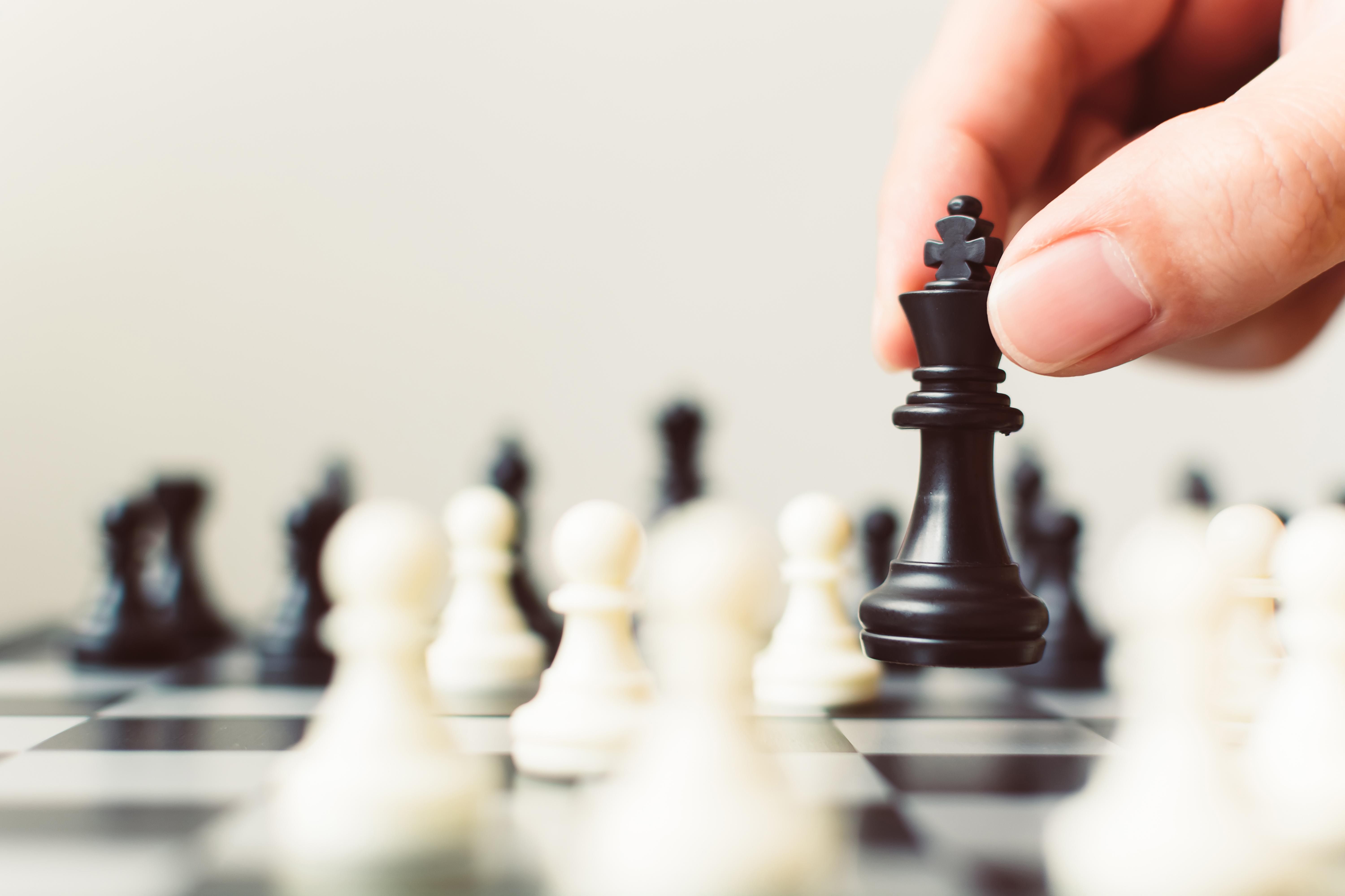 Chess Grandmaster Hans Neimann Would Play Naked to Beat Anal Bead ...